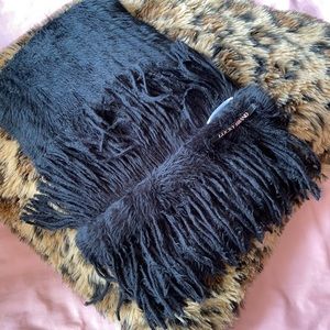 Lucky Brand | Accessories | Fuzzy Scarf | Poshmark